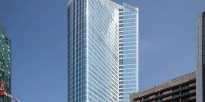 First | Paris La Défense